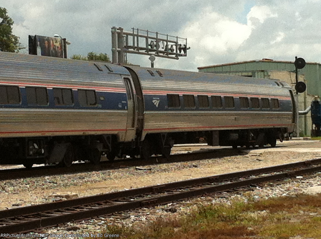 Amtrak 91 the Silver Star approaching West Nye Neve